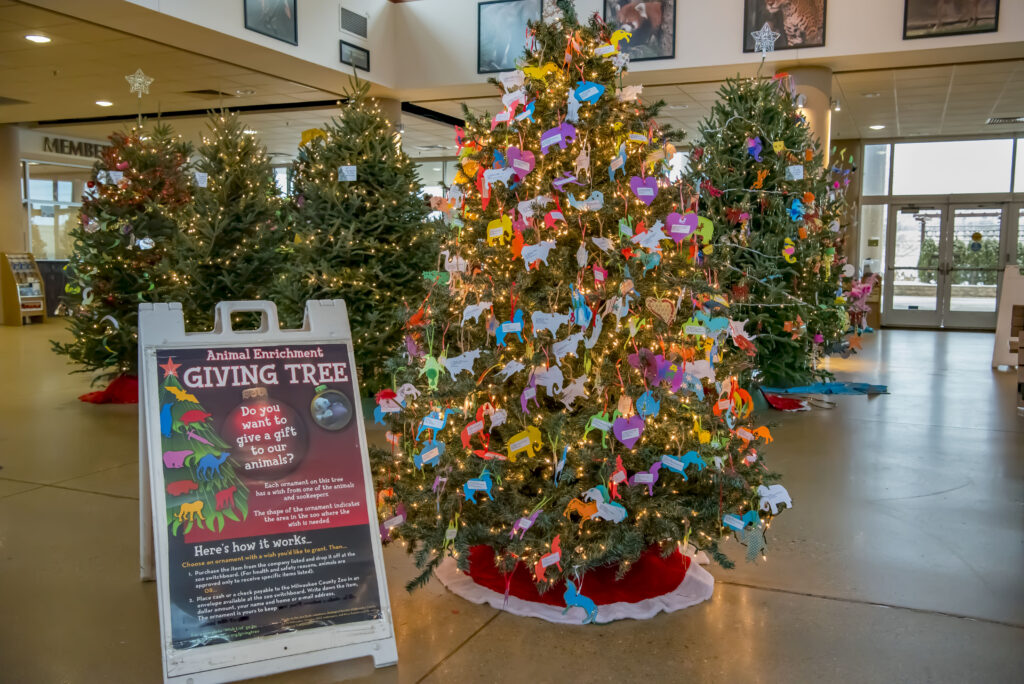 The Milwaukee County Zoo's Giving Tree with Animal Wishes Now on ...