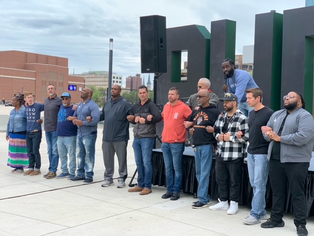 Milwaukee Bucks Chaplain, Pastor Kenneth Lock II, Calls for a Community ...