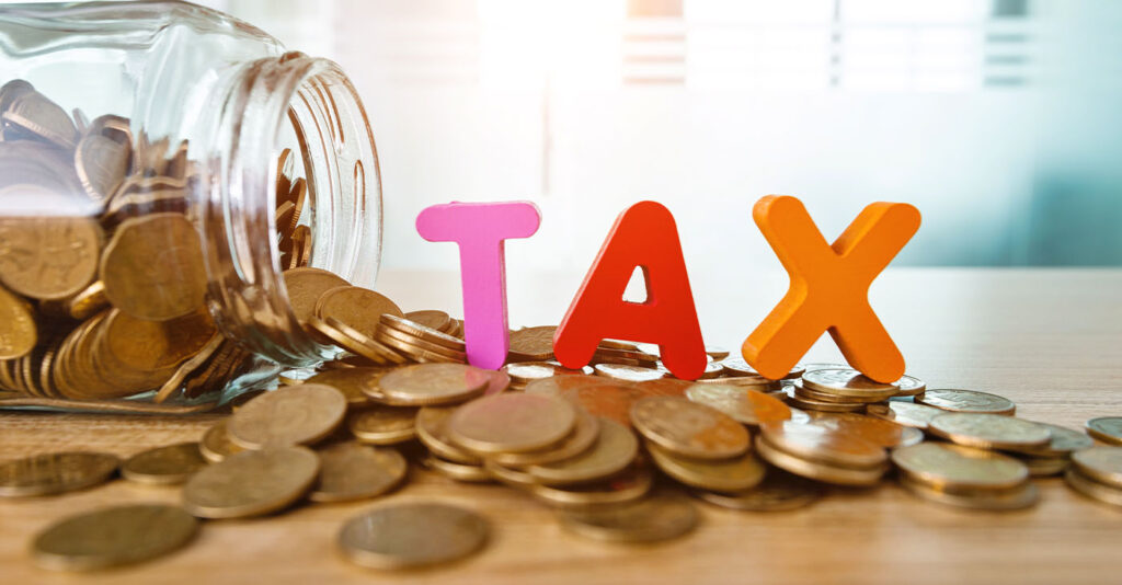 Billionaires Pay Lower Effective Tax Rates Than Average Americans, New ...